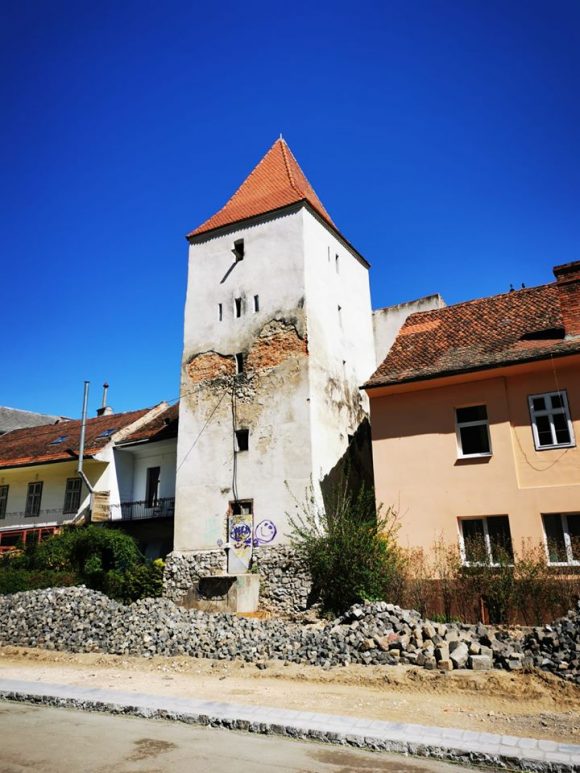 Brașovul are o nouă piață în Centrul Istoric. Numele ar putea fi ...