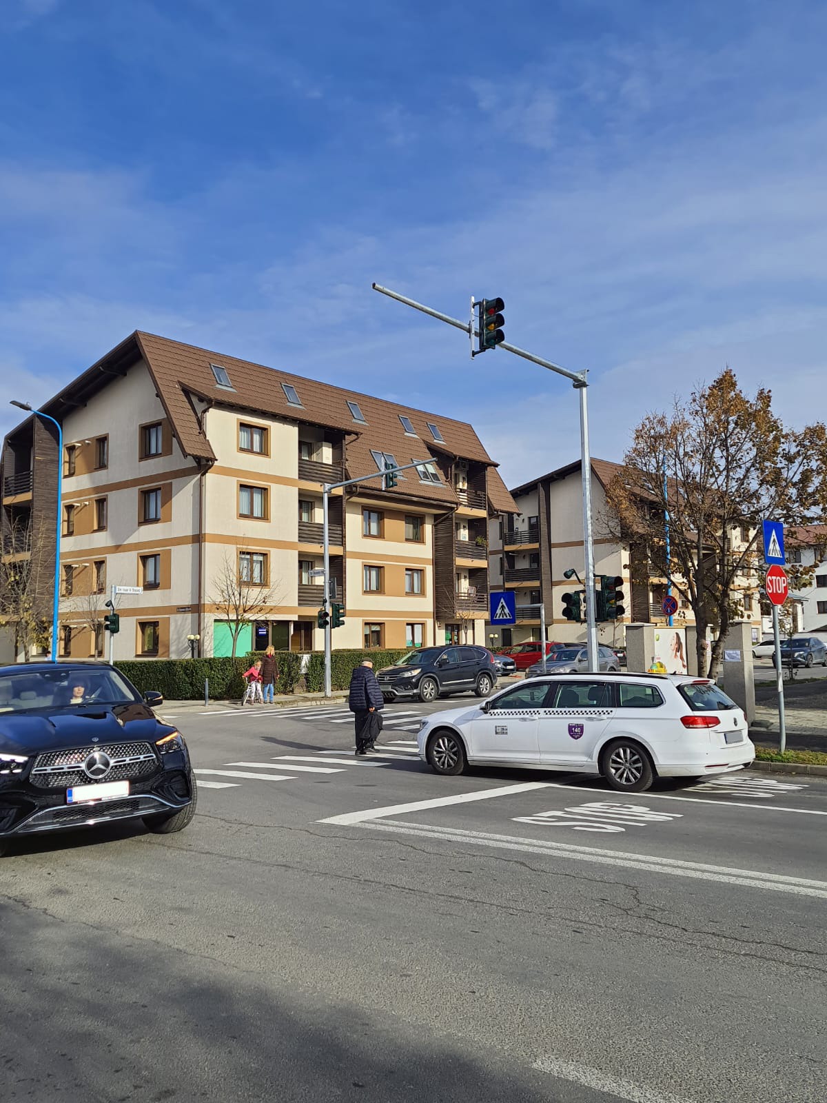 Primăria Brașov pune în funcțiune un nou semafor la intersecția ...